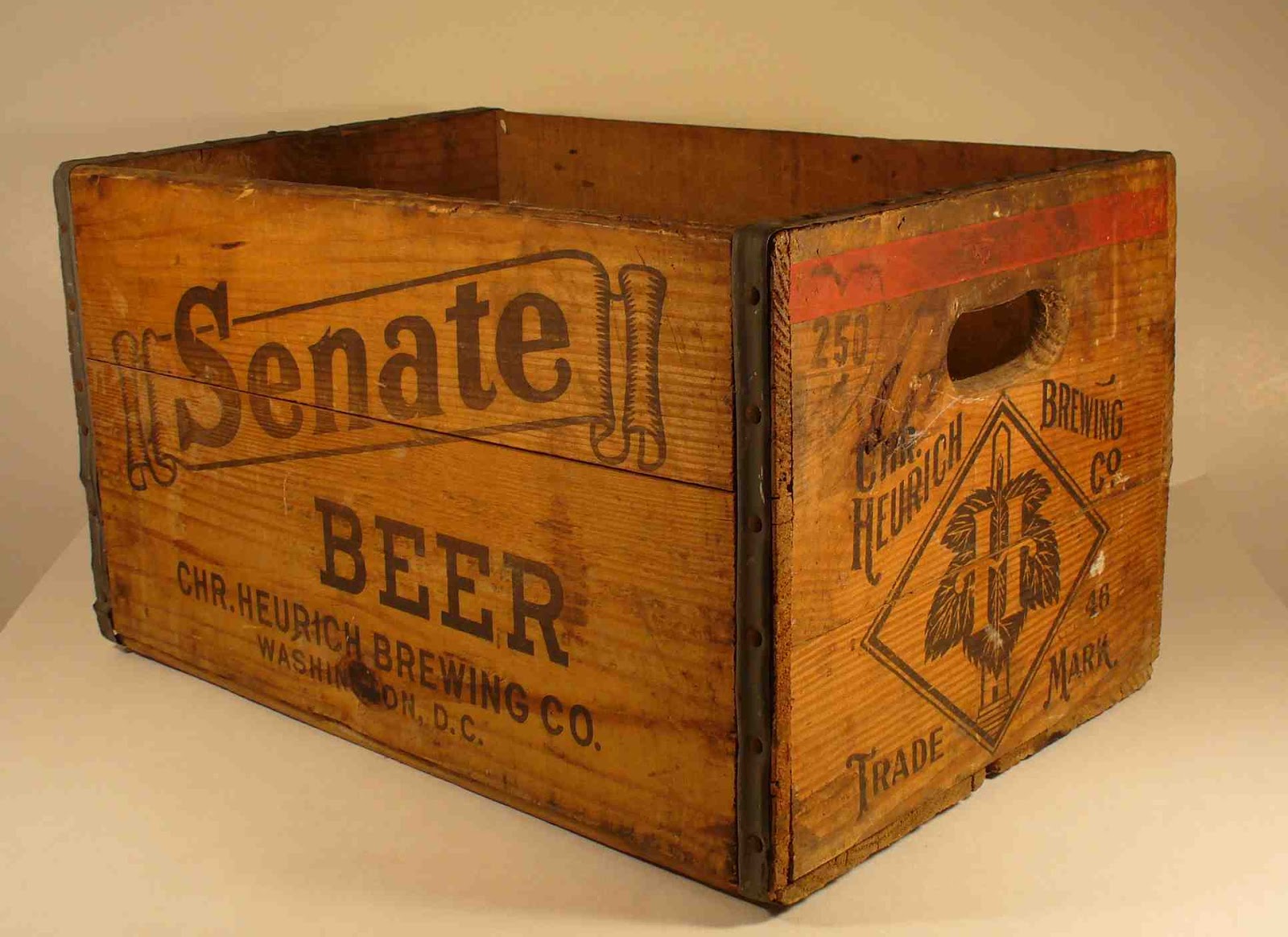 Putting the Tea in Teacher: Old boxes - Cool space