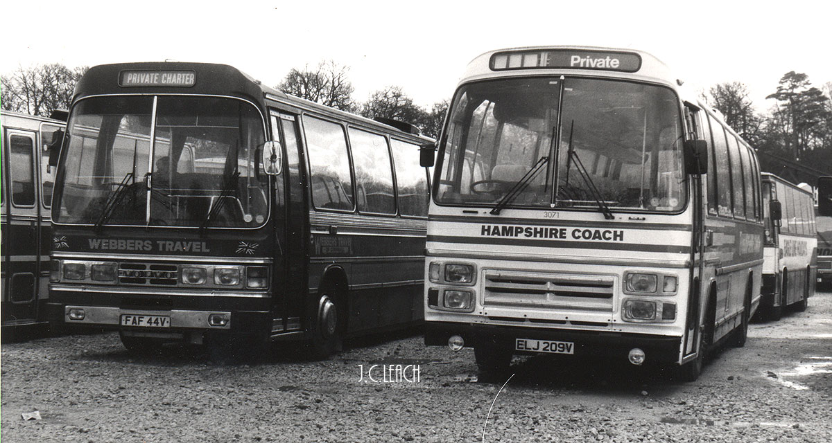 Busworld Photography: Hampshire Coach ELJ 209V at Alton Towers