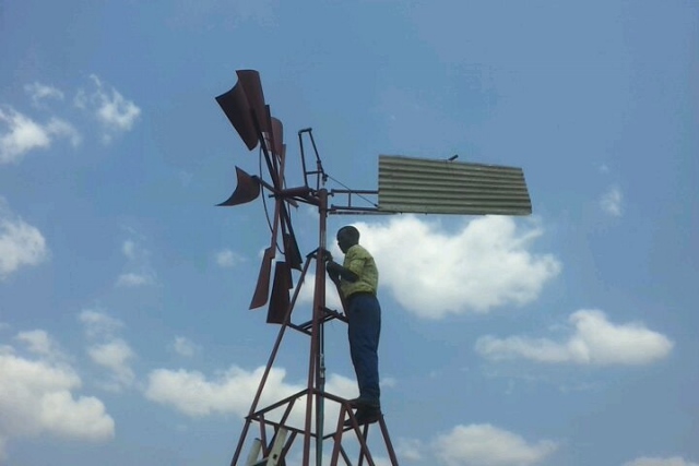 Africa Windmill Project: Windmill go!