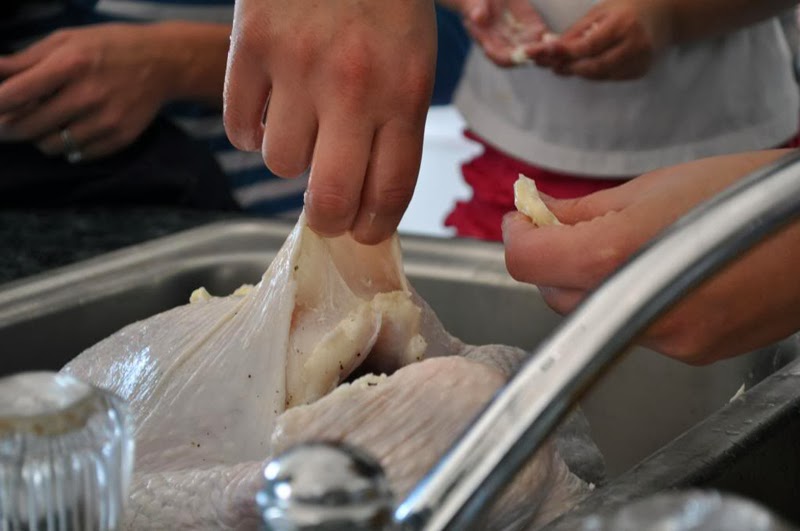 All Kinds of Yumm: Classic Roasted Thanksgiving Turkey