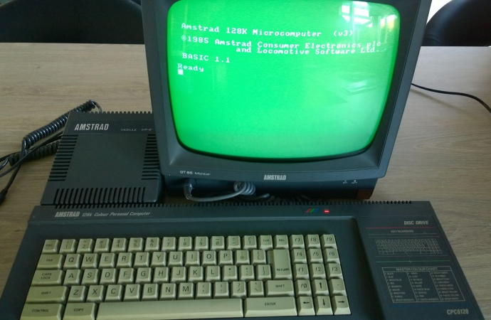 Retro Treasures: Amstrad CPC 6128 w/ GT65 monitor