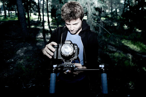 Confesiones tirado en la pista de baile: [ Chica Rara ] Mostaza Gálvez ...