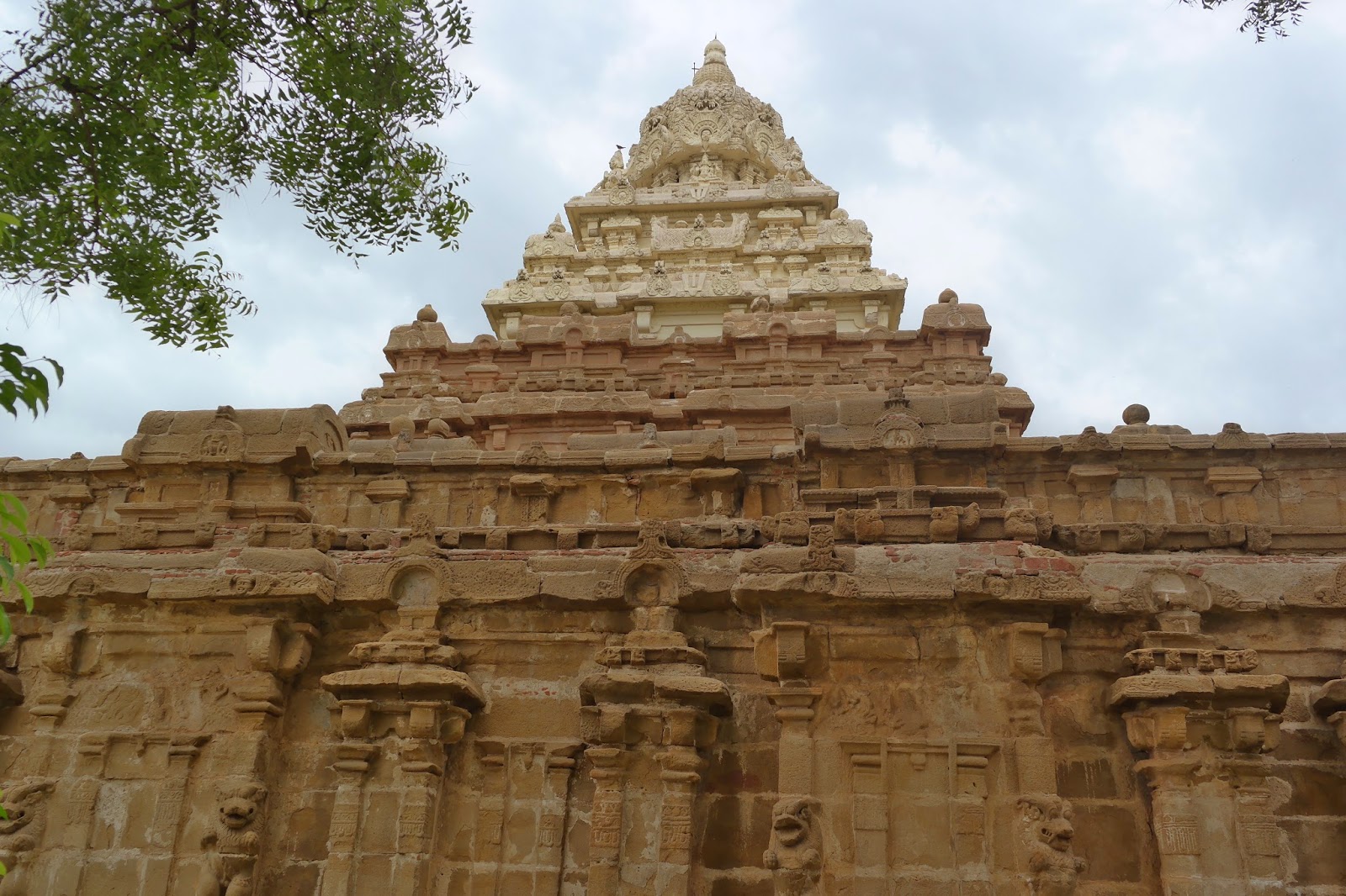 Under The Tree: THE HIDDEN TEMPLE SERIES 1 : PARAMESWARA VINNAGARAM ...