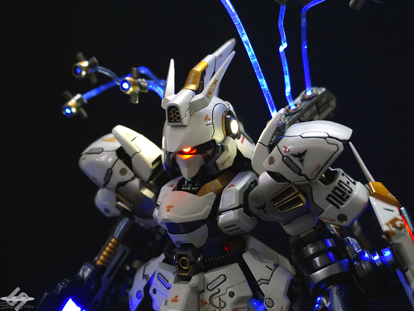 Custom Build: SD Resin Kit Sazabi Arch Angel
