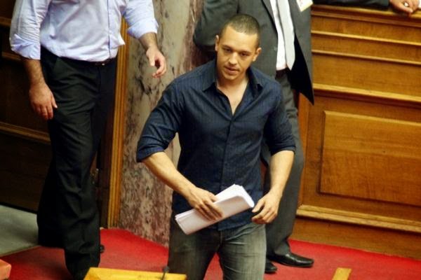 ΤΩΡΑ: ΒΓΗΚΕ ΑΠΟ ΤΟ ΕΦΕΤΕΙΟ Ο ΗΛΙΑΣ ΚΑΣΙΔΙΑΡΗΣ... ΜΕ ΤΙΣ ΑΔΕΙΕΣ ΓΙΑ ΤΑ ...