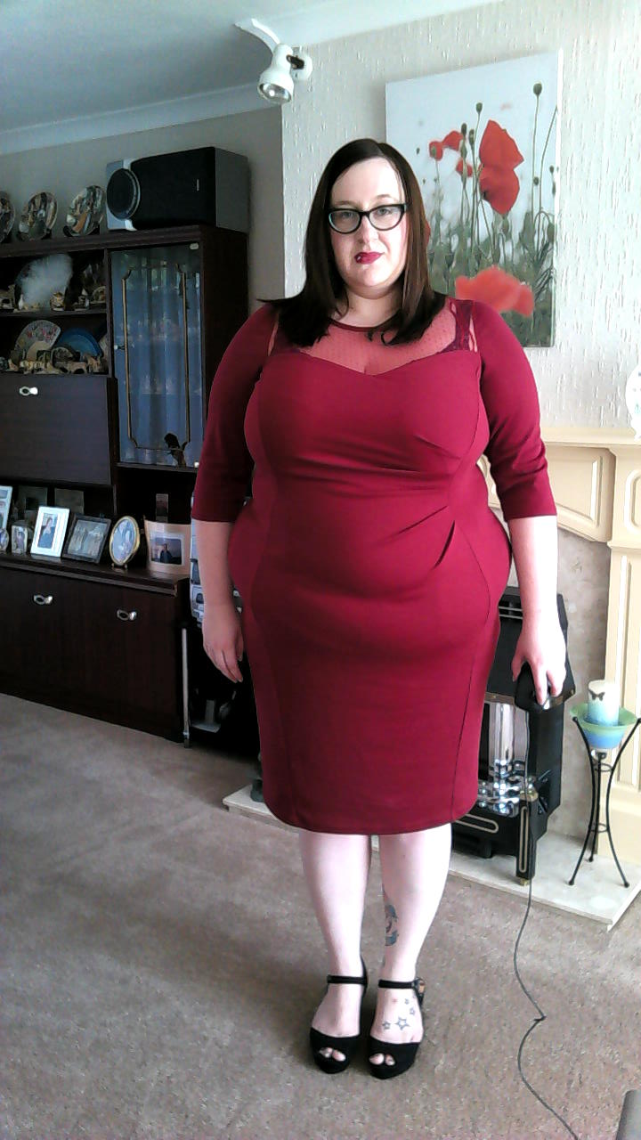 Scarlett and Jo Powerfit dress - Does My Blog Make Me Look Fat?