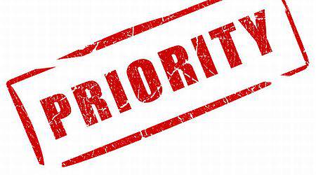 Prioritas - CORETAN DI DINDING