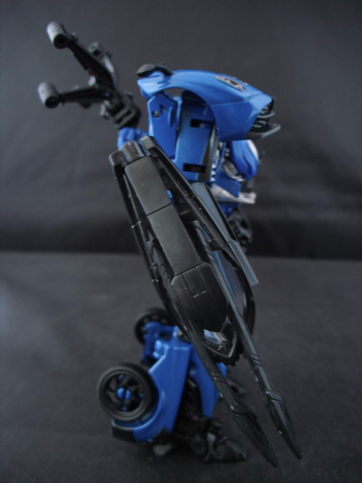 The HEXdidn't... TransFormers Collection Blog: Studio Series #23 KSI Sentry
