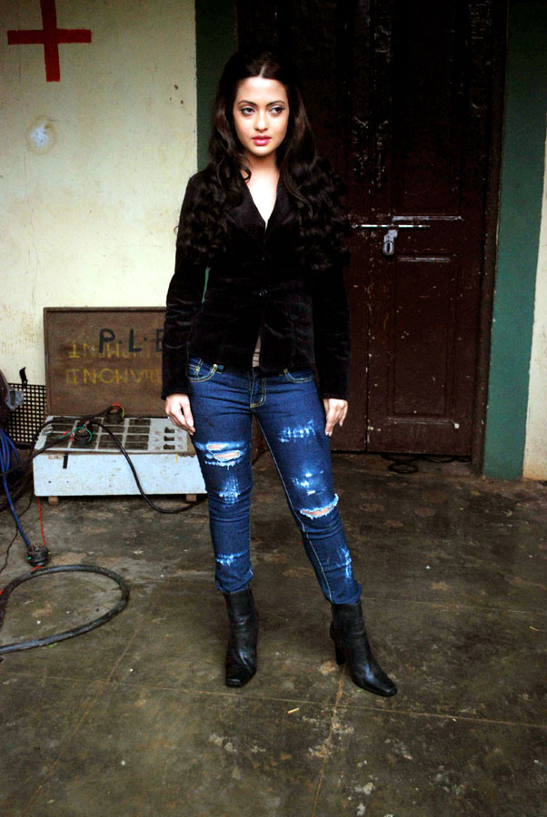 Bollywood Actress World (Original): Bollywood Hot Actress Riya Sen ...