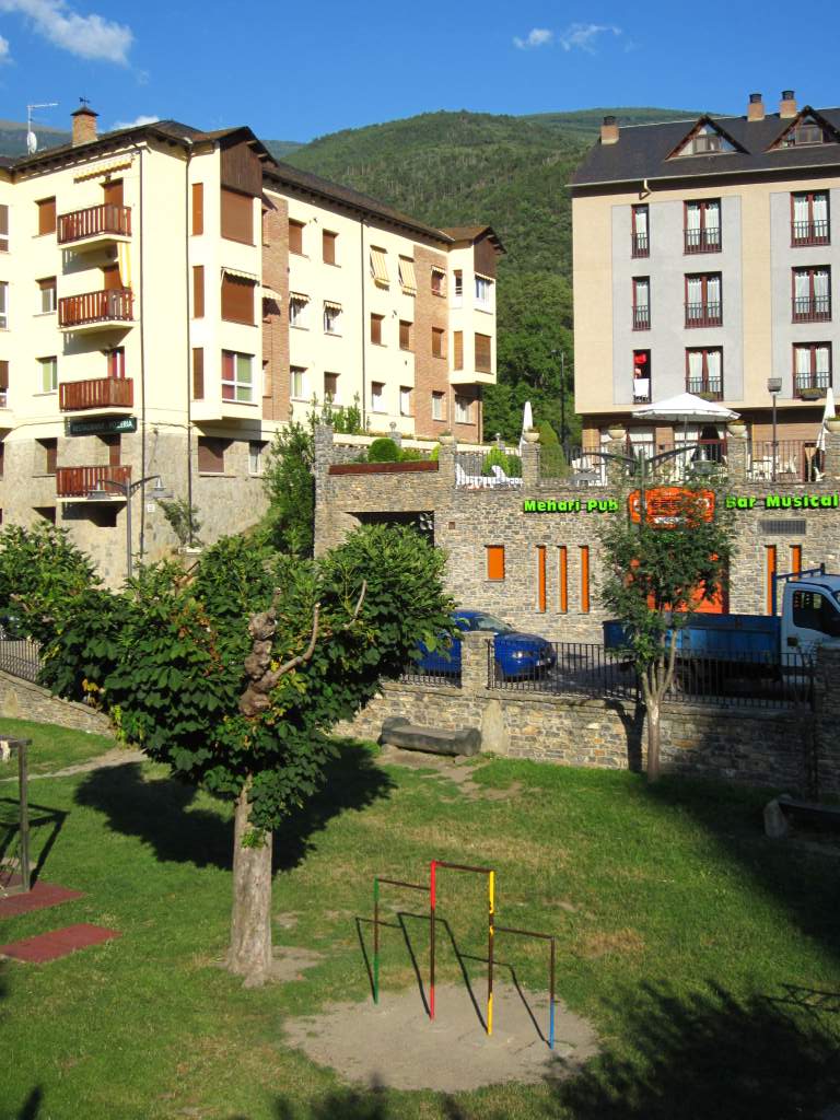 CATALONIA: RAFTING SORT AND AIGÜESTORTES ~ Beautiful places of ...