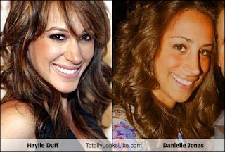 Jonas Brothers the best: Famosas "iguales"