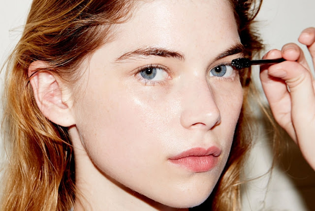 Trim Your long Eyelash extensions