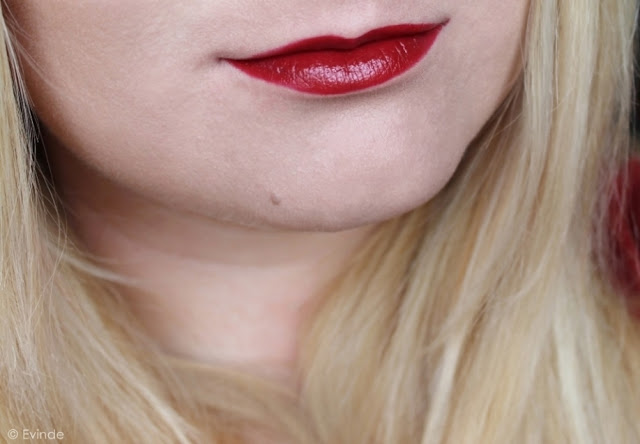 Colourpop Disney Princess Lipsticks | Belle and Snow White | Evinde's Blog