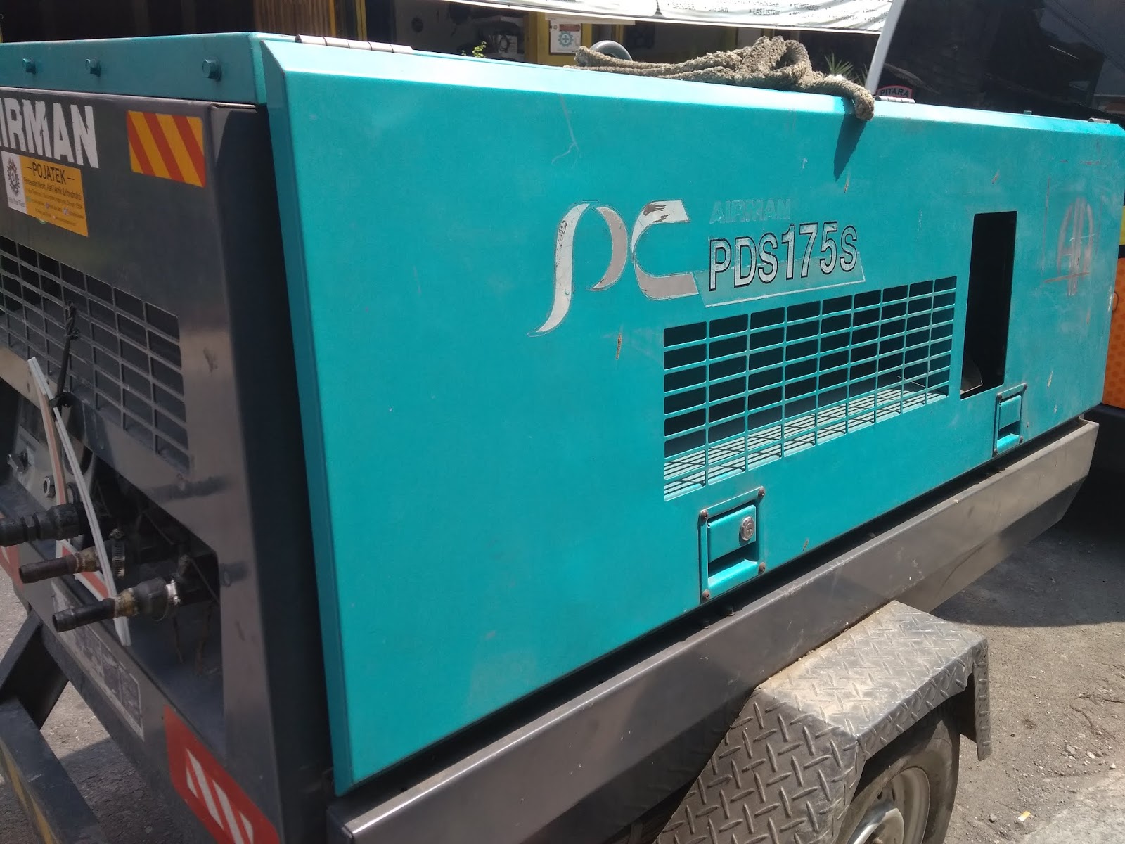 Keuntungan Sewa Screw Air Compressor Airman di Pokoh Jaya Teknik (POJATEK)