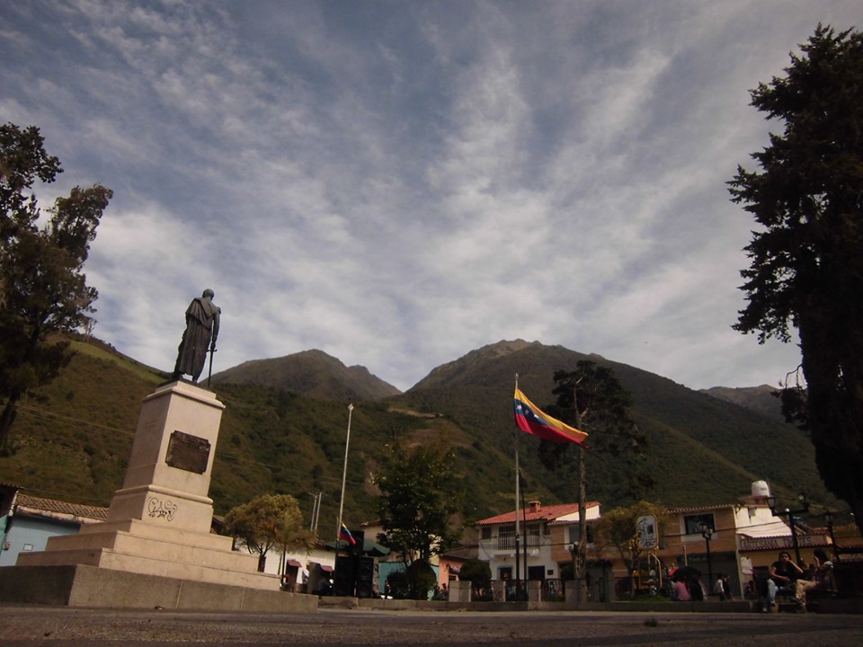 Timotes, Merida - Venezuela: LA OBRA TRUNCA DE MONSEÑOR VIVAS