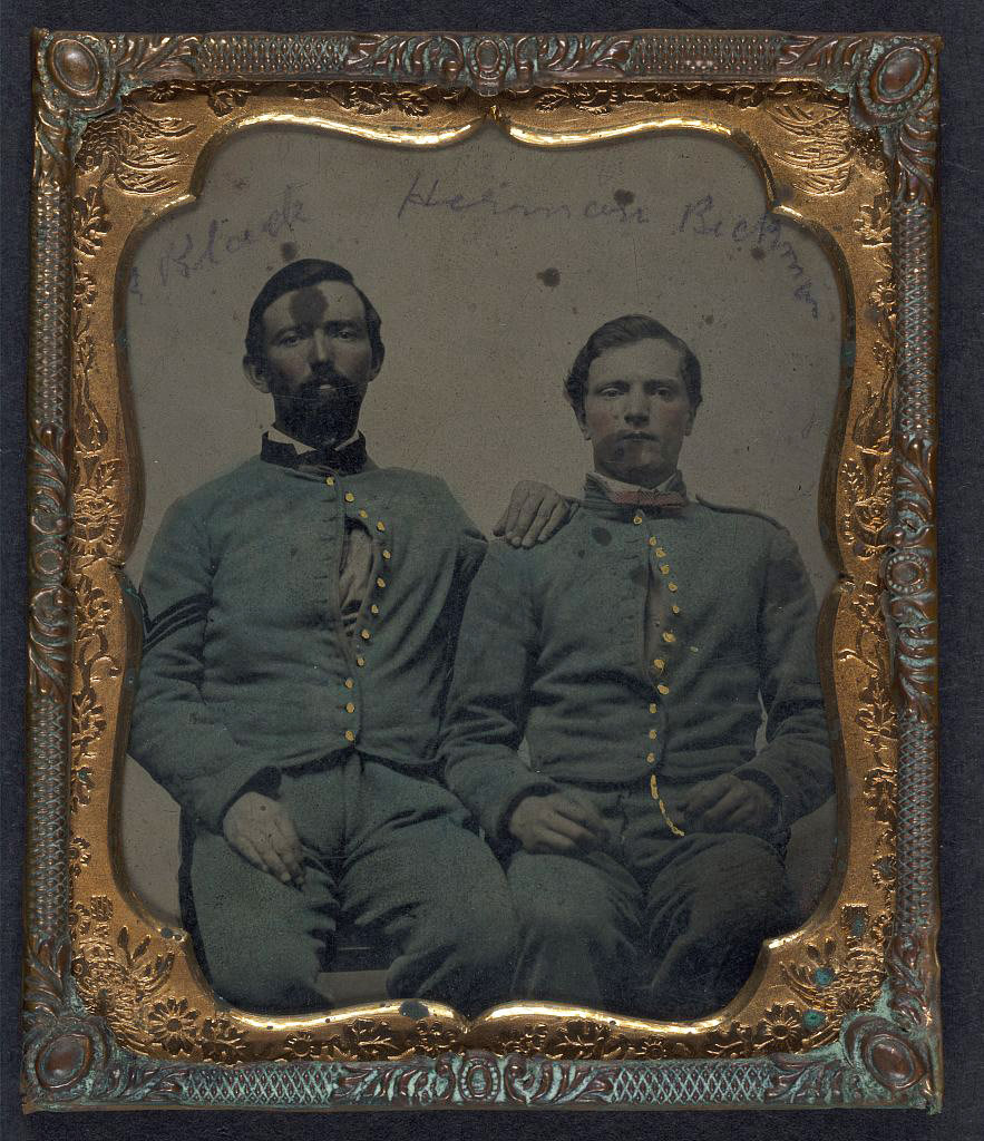 24 Rare Studio Portraits of Union and Confederate Soldiers With Their ...