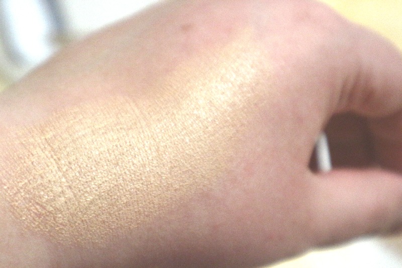 Meikkiholisti: MAKETHEMAKE Omega stick foundation