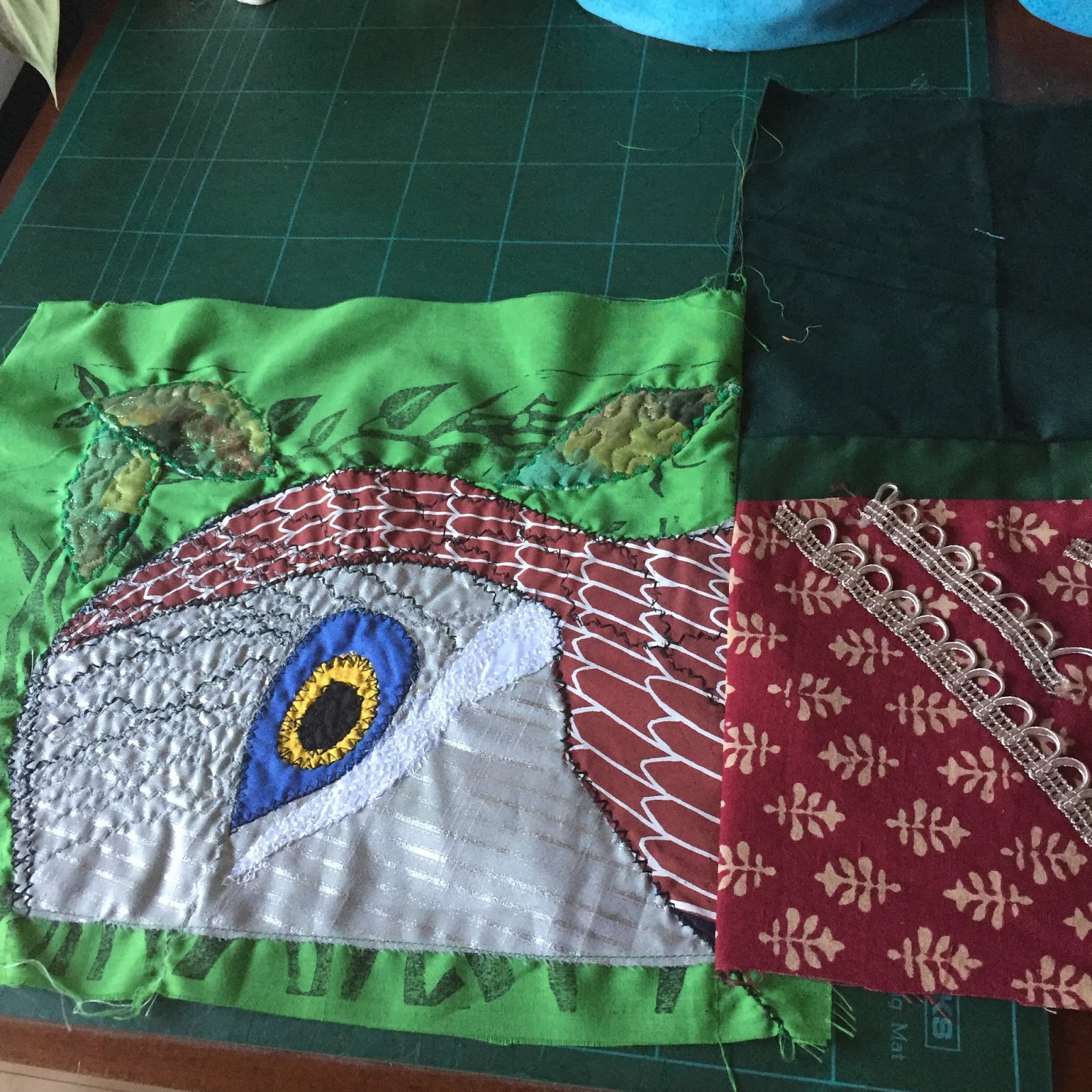 Dressed to Dress - Creativity and Fashion of Note: Family Quilting ...