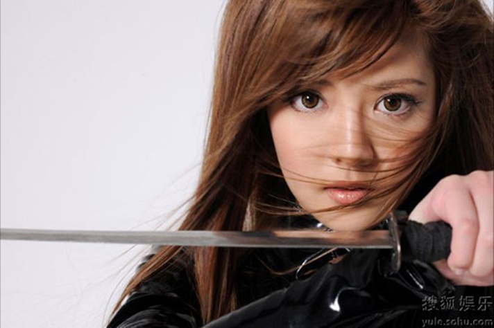 Celebrities: Ninja Girl Cosplay Photography by Yumi