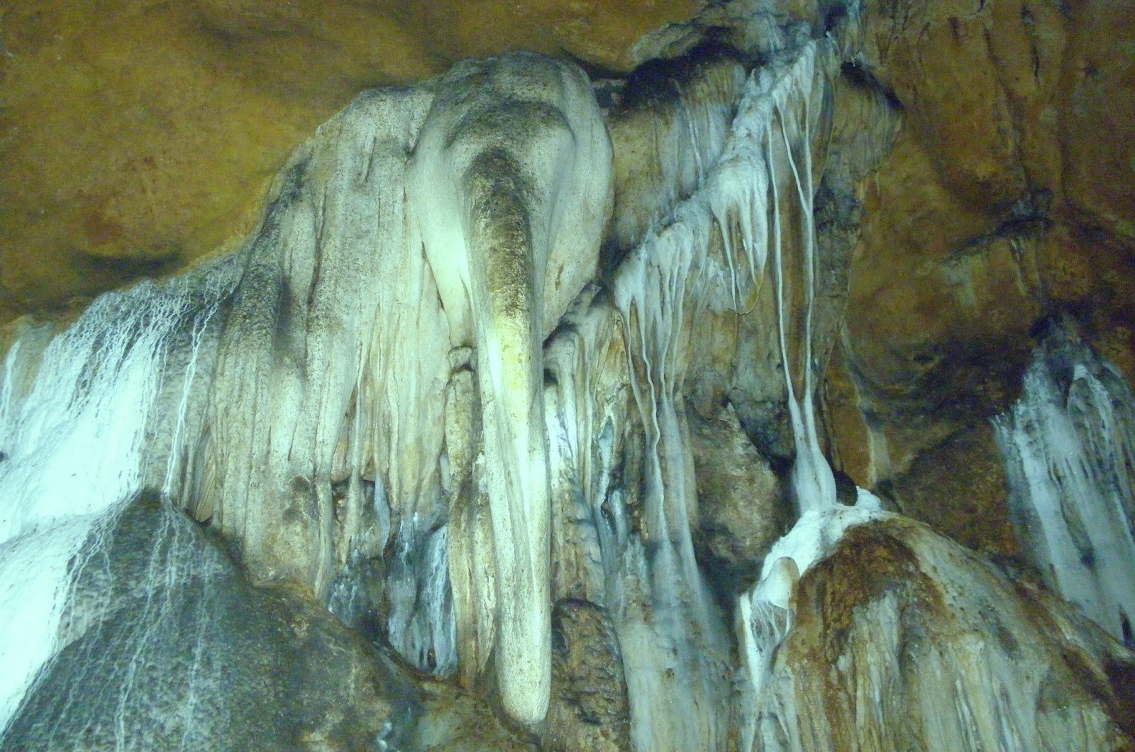 Exploring The Paterno And Bengaongao Caves In Ambongdolan, Tublay, Benguet