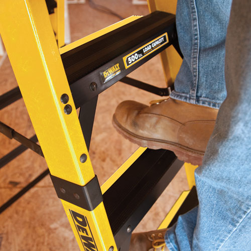 The Tool Review Guy: DEWALT 6 ft Fiberglass Step Ladder model# DXL3810-06