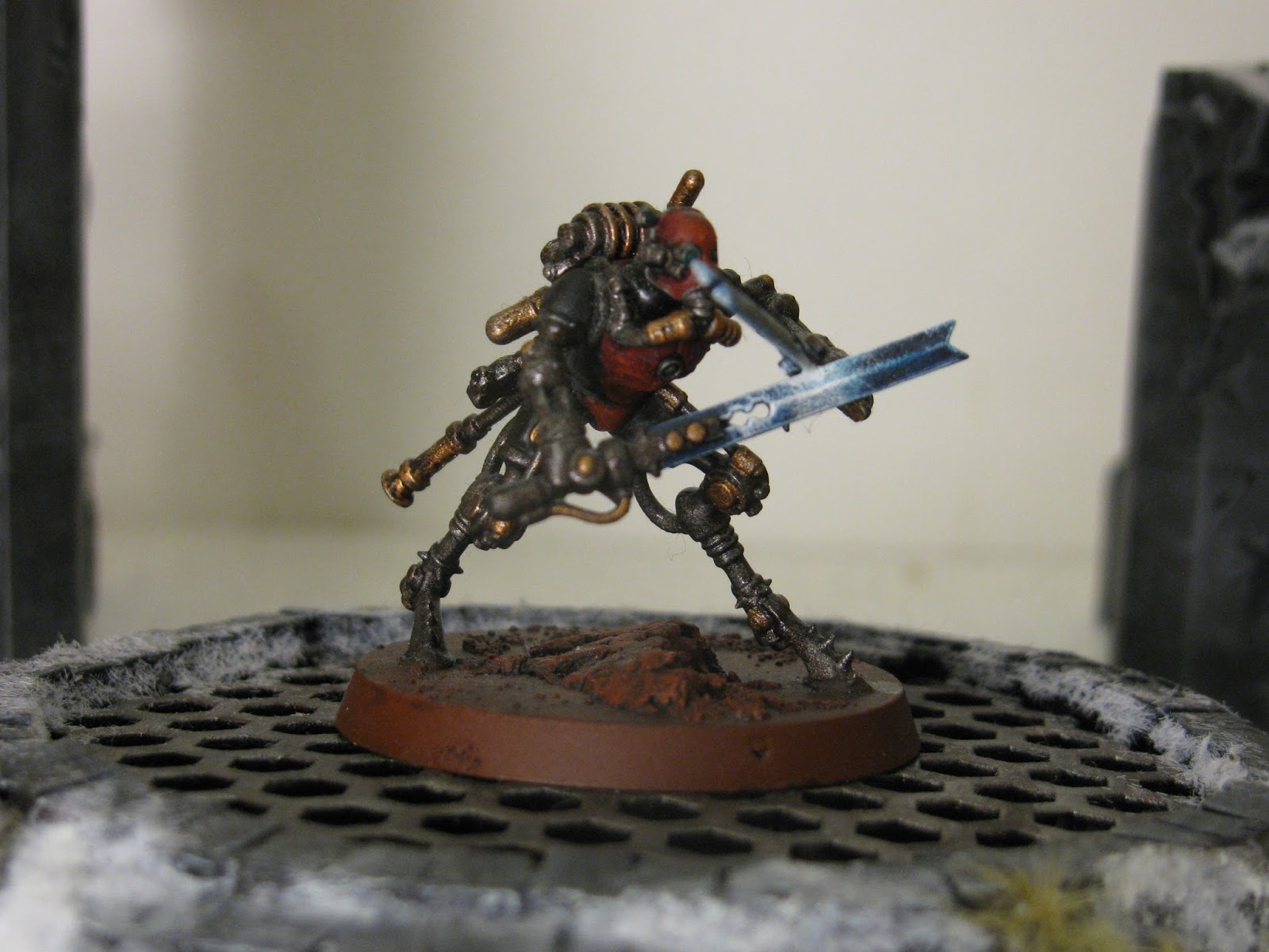 Chipped Fang: Sicarian Ruststalker