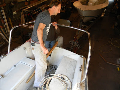 Ericson 25, Oystercatcher: Stern Rail, Construction