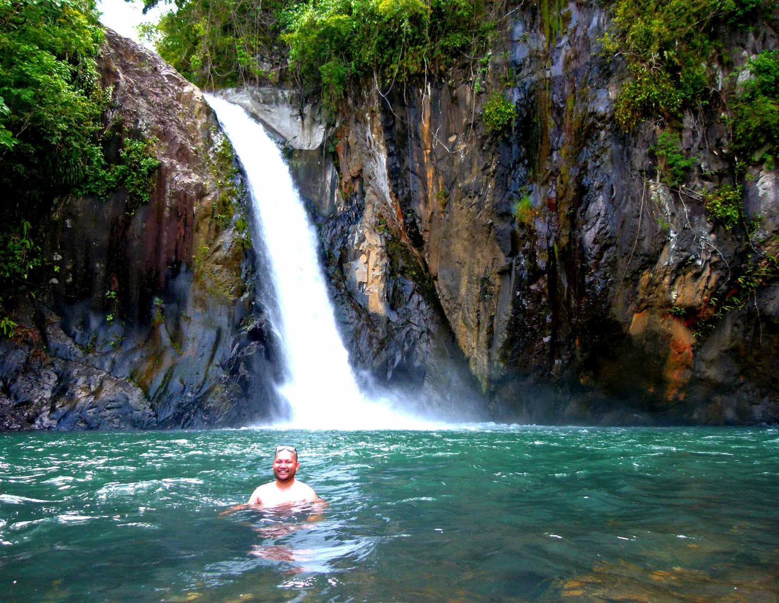 TINAGO FALLS OF BILIRAN - Lakwatserong Tsinelas