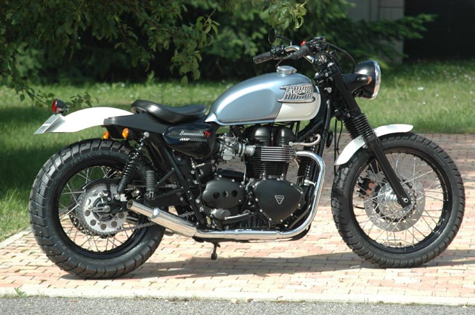 Racing Cafè: Triumph Bonneville "TT Speedback" by Mecatwin