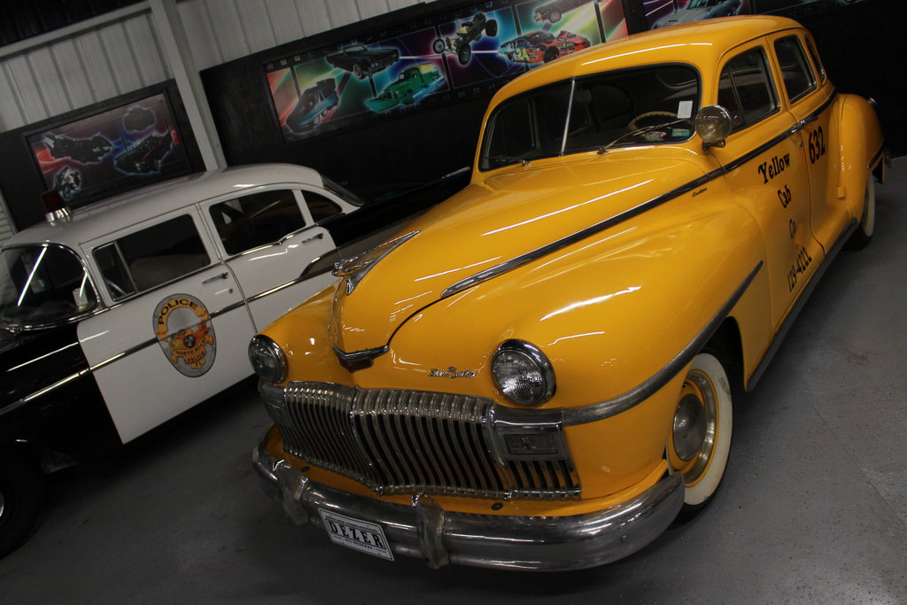 Top Retro Cars: 1946-1948 DeSoto Custom taxi