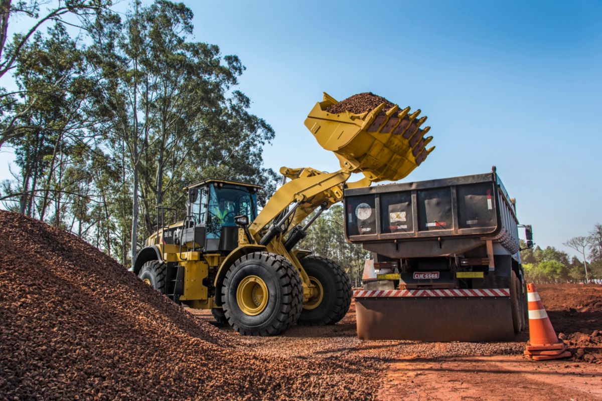 Maquinaria y Construcción: Cargador frontal