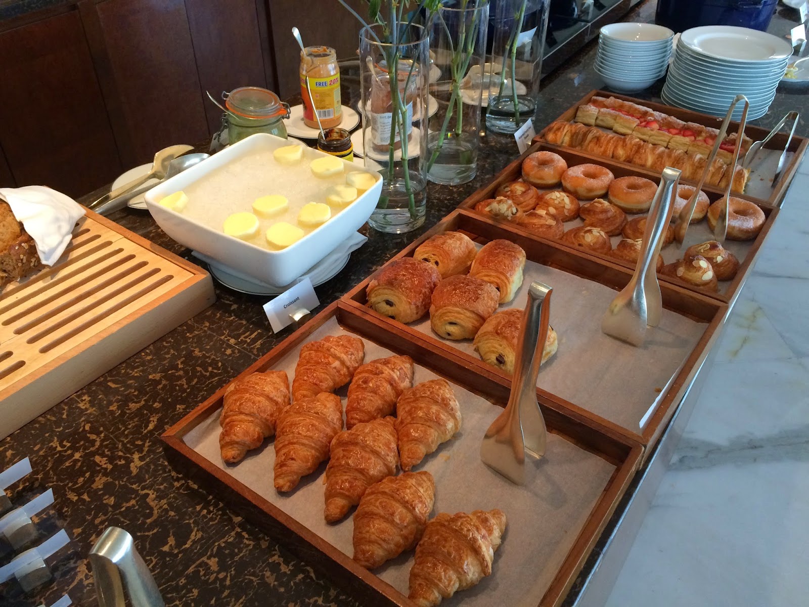 Grand Hyatt Club Lounge Breakfast - Kuala Lumpur - Travel is my ...