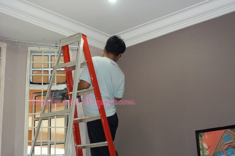BLOG MAMA A.N: Mengecat Rumah :)