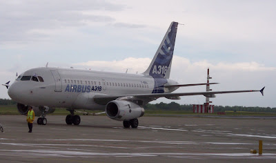 planepictures: Airbus A318