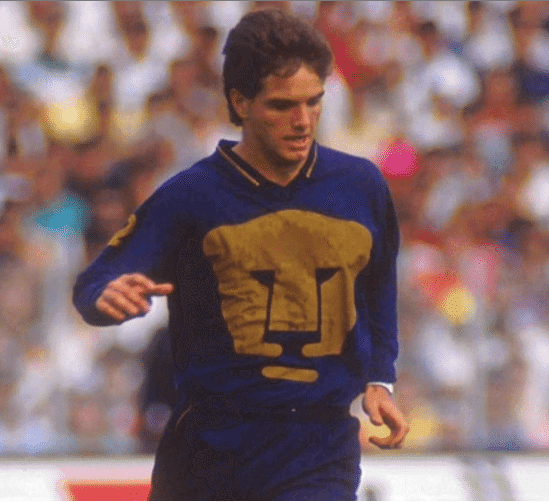 Los poderosos Pumas de la UNAM: Mejores 5 uniformes de los Pumas