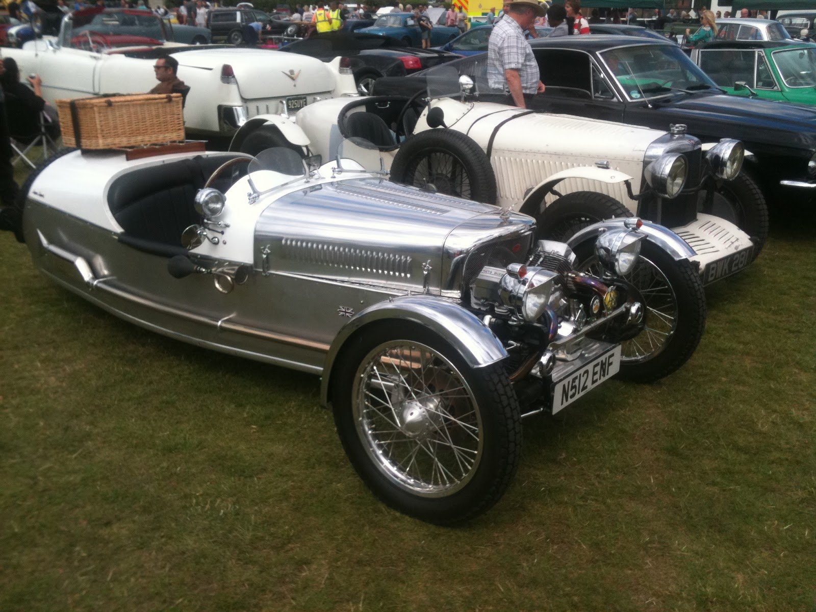 MAC'S REPLICA MORGAN 3 WHEELER BUILD: 2015
