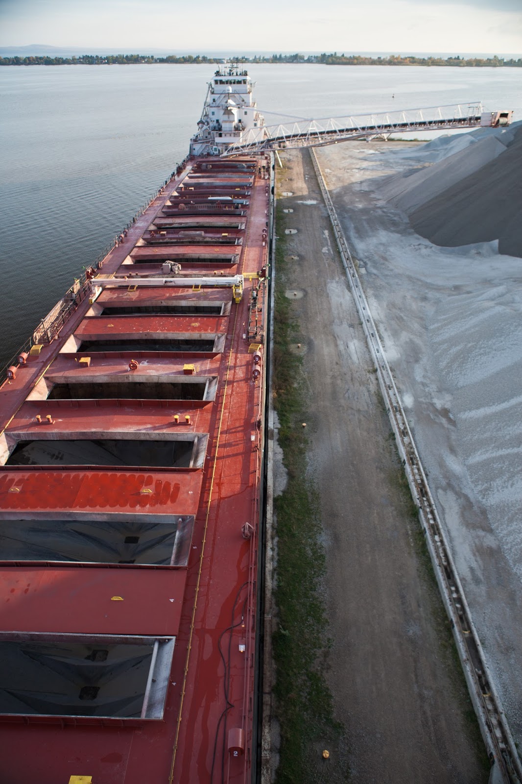 Duluth Harbor Cam: Unloading Limestone!