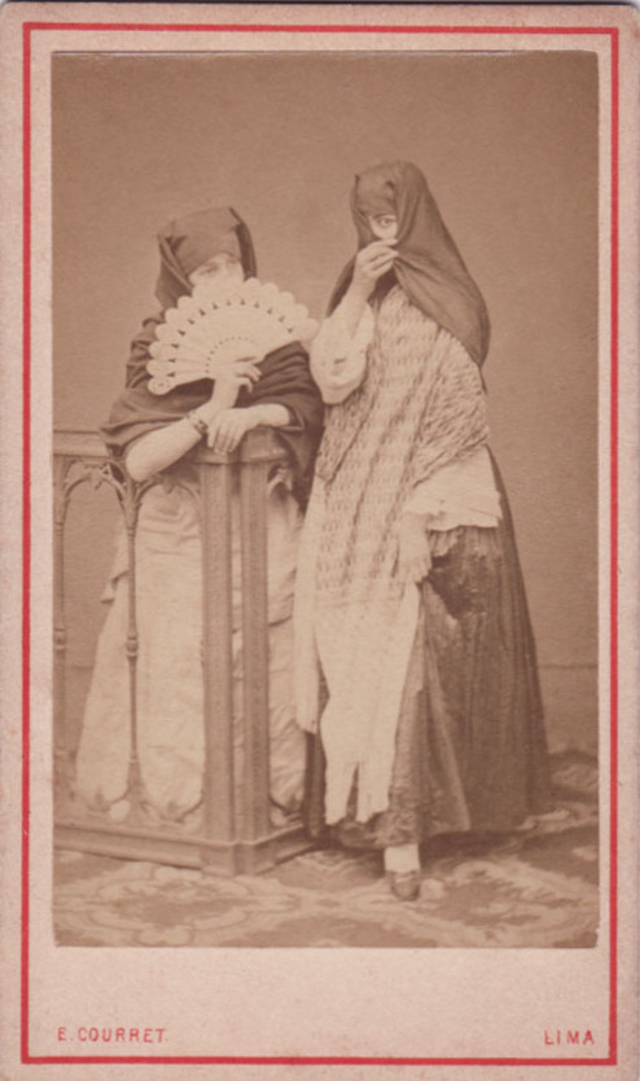 Las Tapadas Limenas: The Hidden Women of Lima Who Veiled Everything But ...