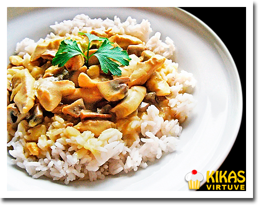 Kikas virtuve: Vista karija mērcē ar šampinjoniem