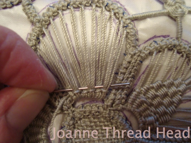 Thread Head: Intermediate Romanian Point Lace Tutorial