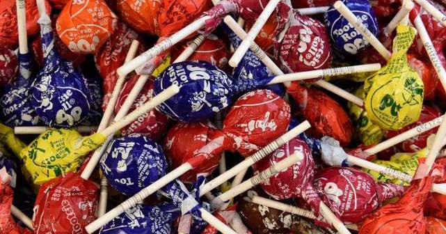 My journal of public opinion: HOW MANY LICKS DOES IT TAKE TO GET TO THE ...