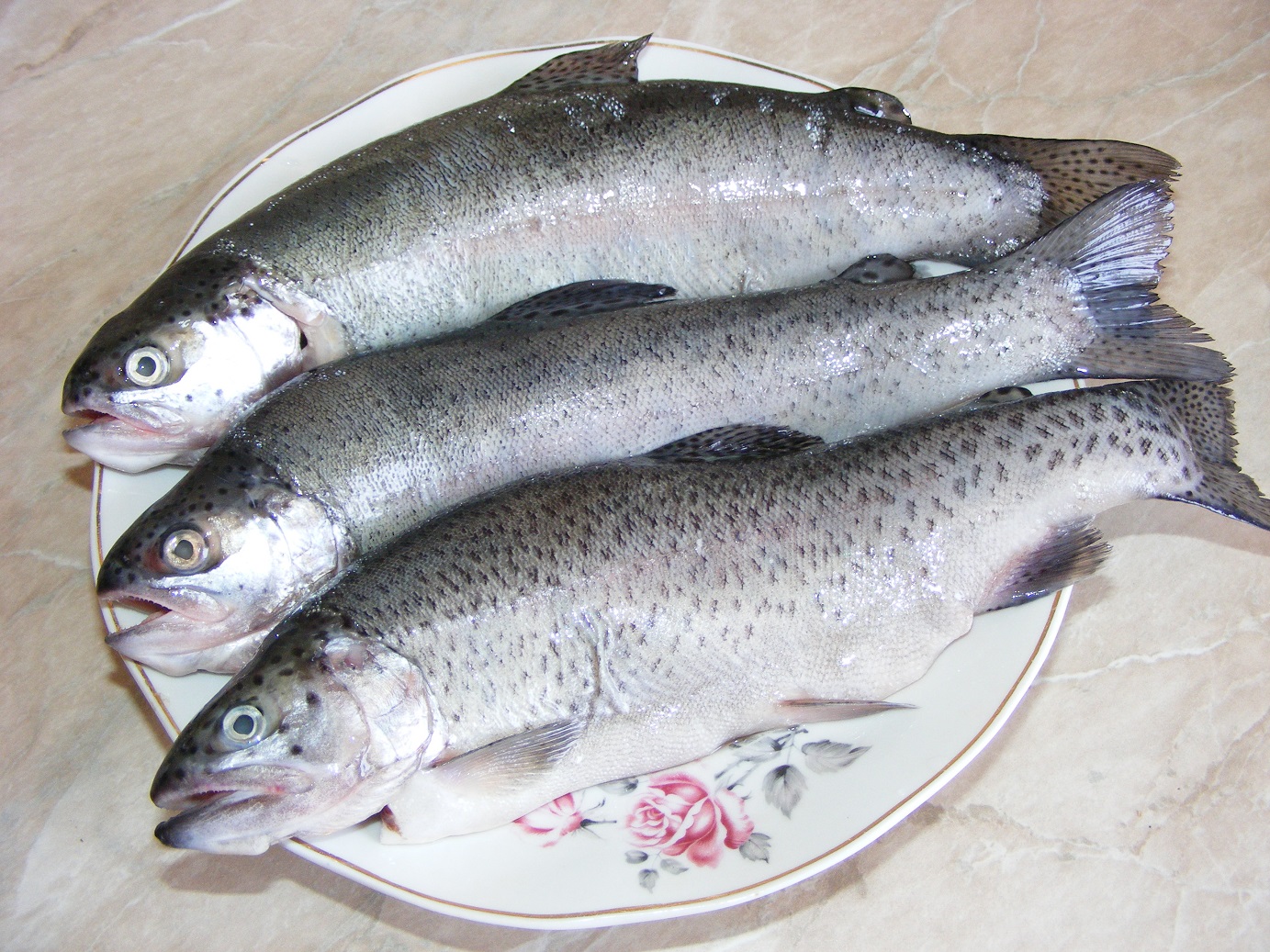 Pastrav in aluat fraged la cuptor | Preparatedevis.ro