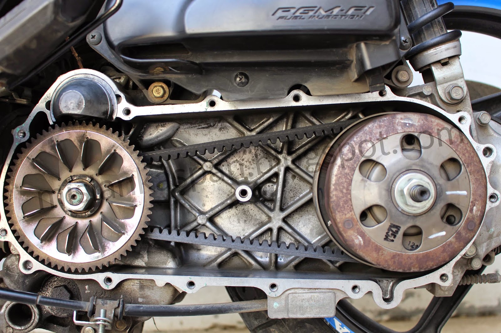 Komponen dan Fungsi Sistem CVT pada Motor Matic ~ BelajarJarakJauh