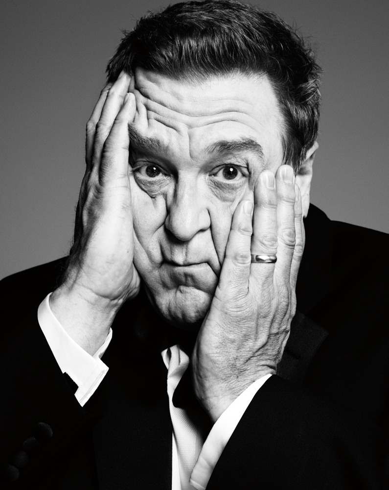 Prêt-à-portrait: John Goodman por Paola Kudacki