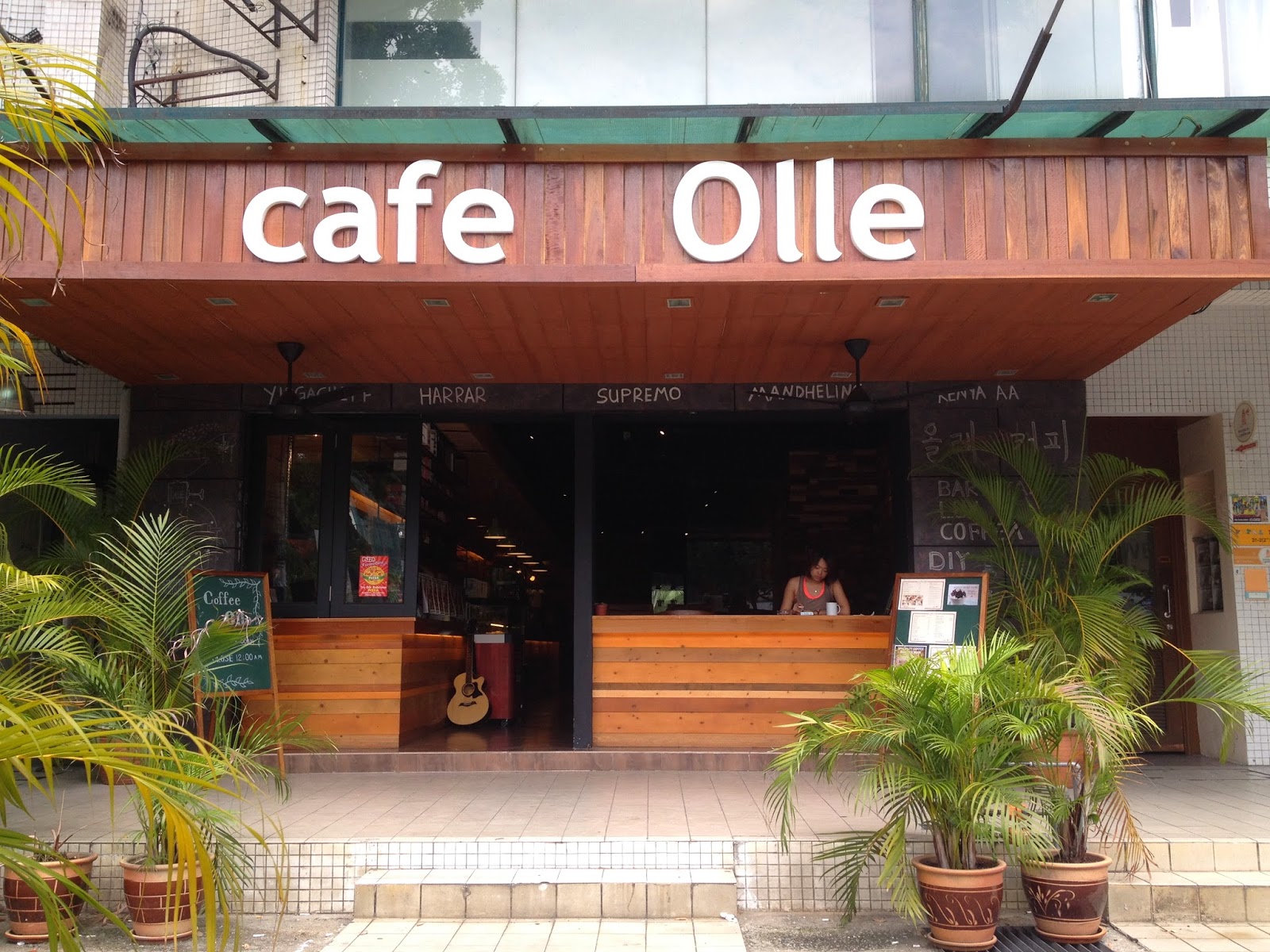 Chien's food hunt adventure: 咖啡蛋糕： Cafe Olle, Desa Sri Hartamas