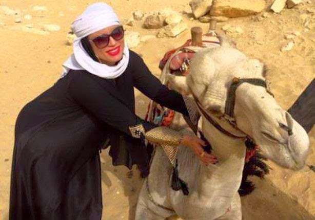 بالفيديو وبالصور ممثلة البورنو الامريكية كارمن دي لوز وهى فى الهرم