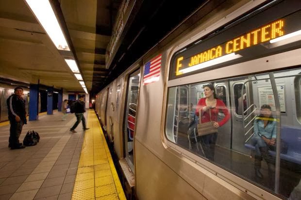 Queens Crap: All Queens subway stations to get wifi this year
