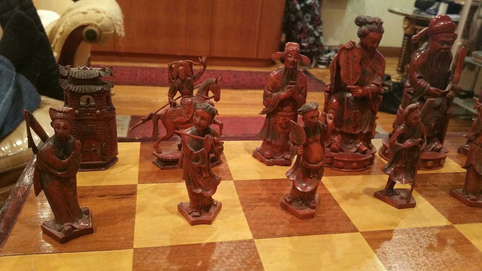 Antiques Blogger: Vintage real white & tea stained ivory chess set, 30 ...