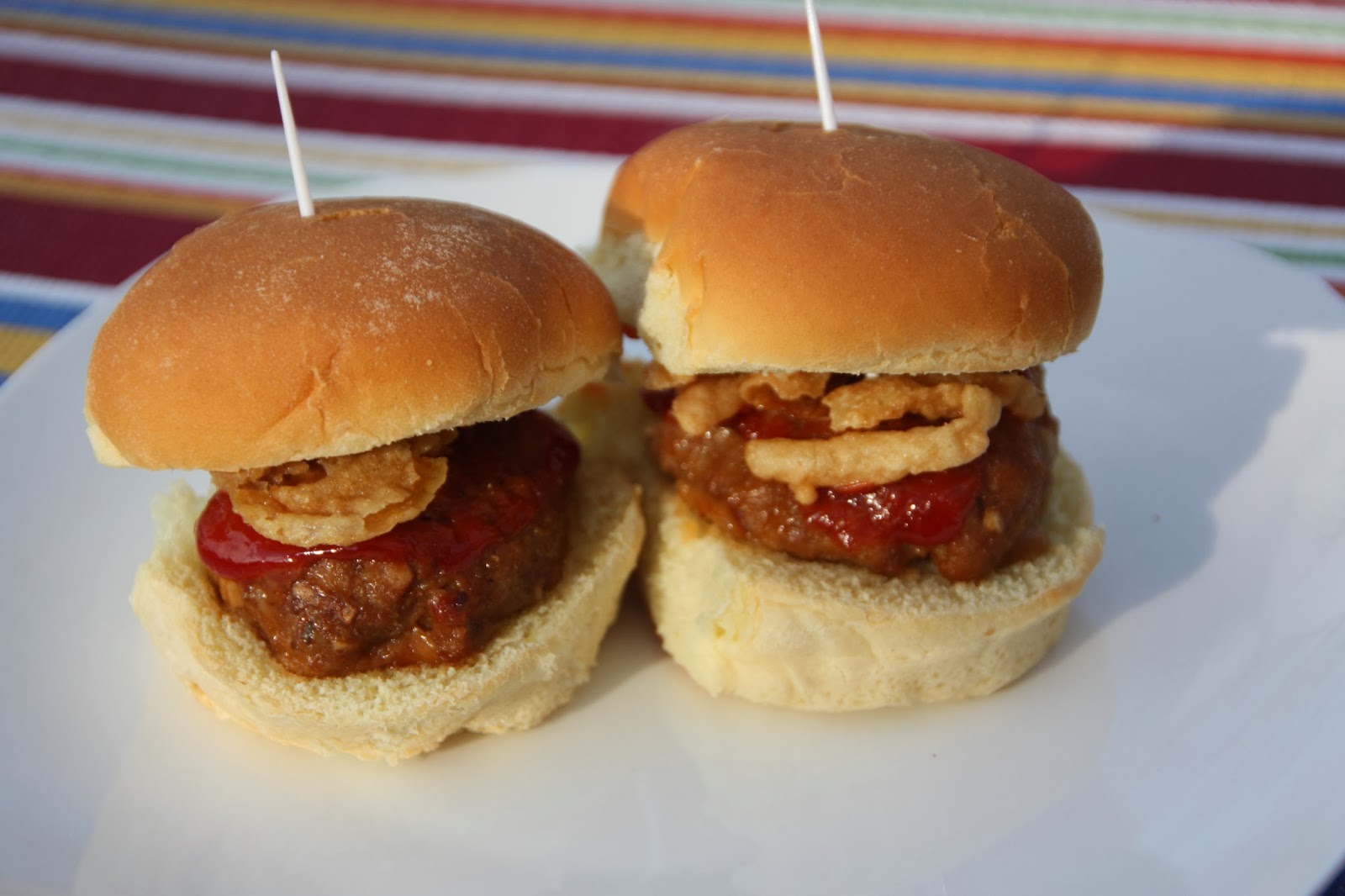 EVERYDAY SISTERS: Meatloaf Sliders