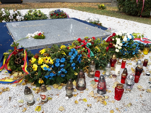 Letitia svetu: Dušičkové výlety - Ondrejský cintorín